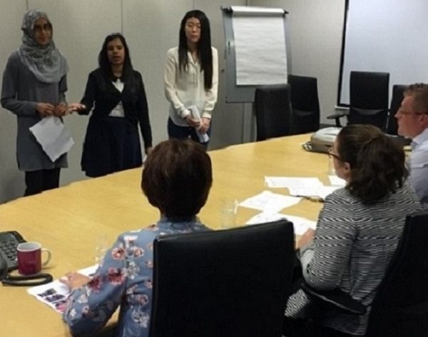 Students pitch their business idea for cash - in just two minutes