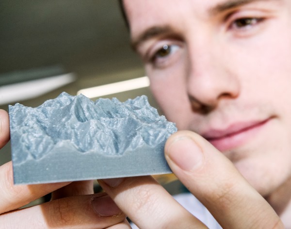 DMU expert 3D-prints solutions to global poverty crisis