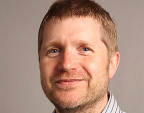 Tributes paid to much-loved journalist and inspirational DMU lecturer