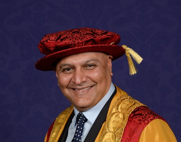 Global entrepreneur and philanthropist hopes to open students up to a ...