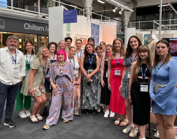 Legendary designer Zandra shows support for creative students