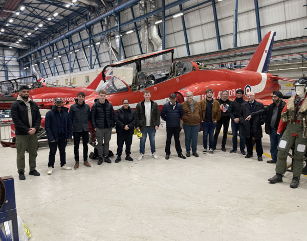 Red Arrows pilots reveal flying secrets to DMU Aeronautical Engineering ...