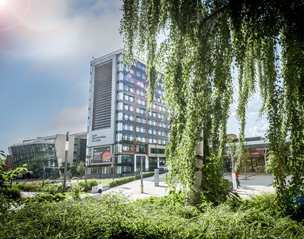 DMU recognised as national leader in professional development