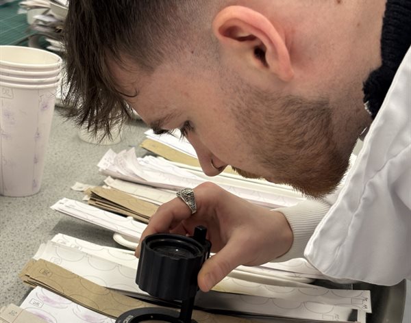 From lab to crime scene: innovation tackles fingerprint backlogs and ...